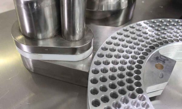 Semi-Automatic Capsule Filling Machine - ENCAP North America